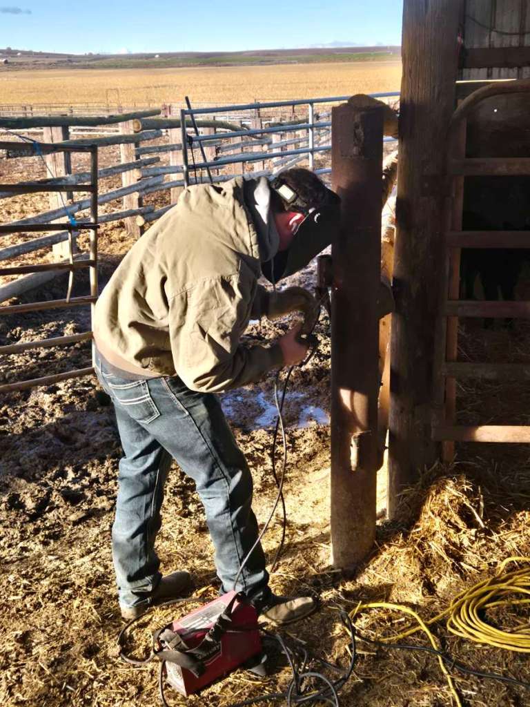On the 1st Day of Ranching Welding up Gates | KT Ranch